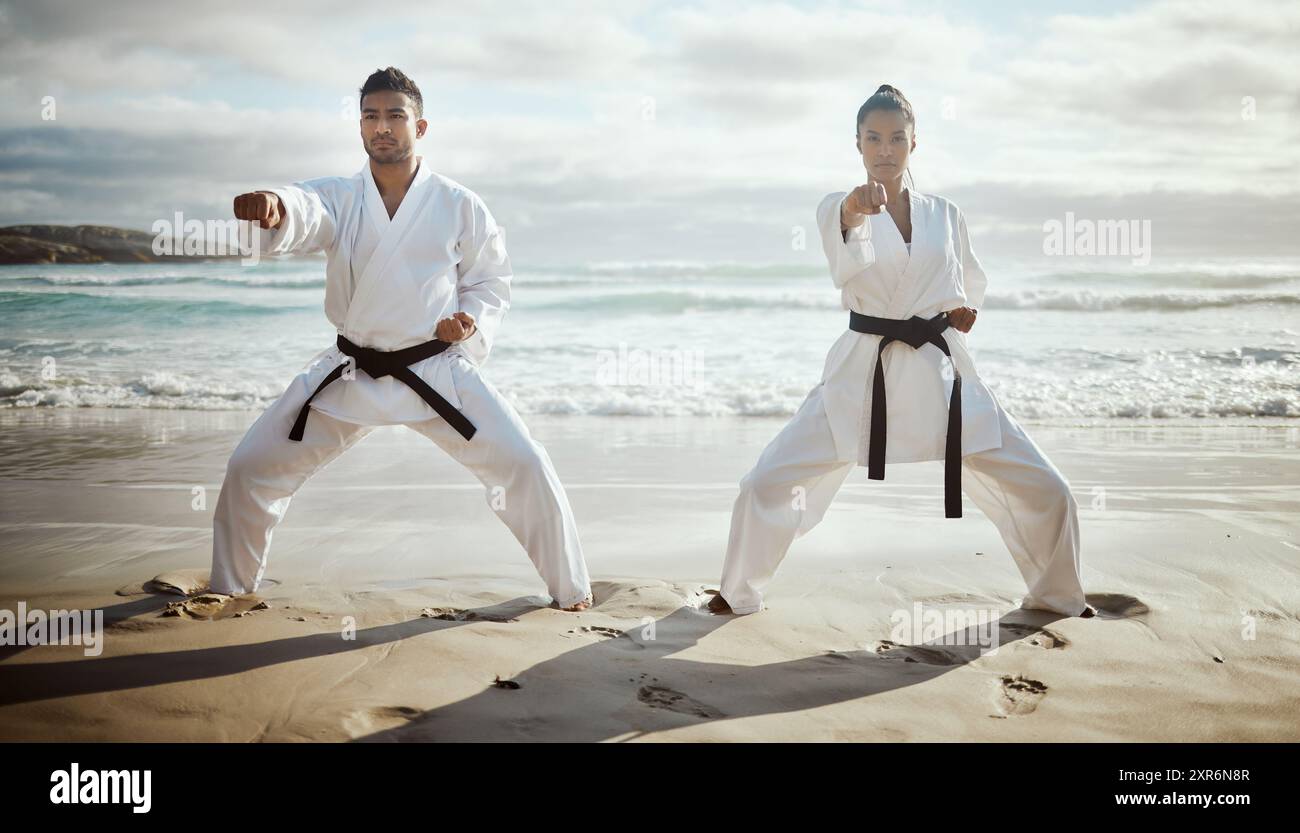 Outdoor karate lesson hi-res stock photography and images - Alamy