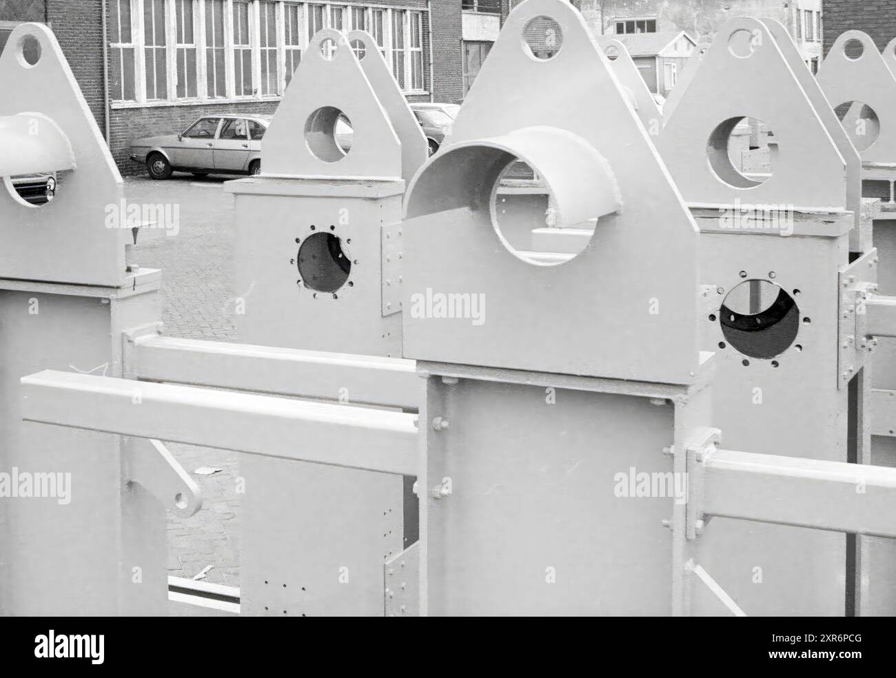 Exterior machine factory ijmuiden hi-res stock photography and images ...