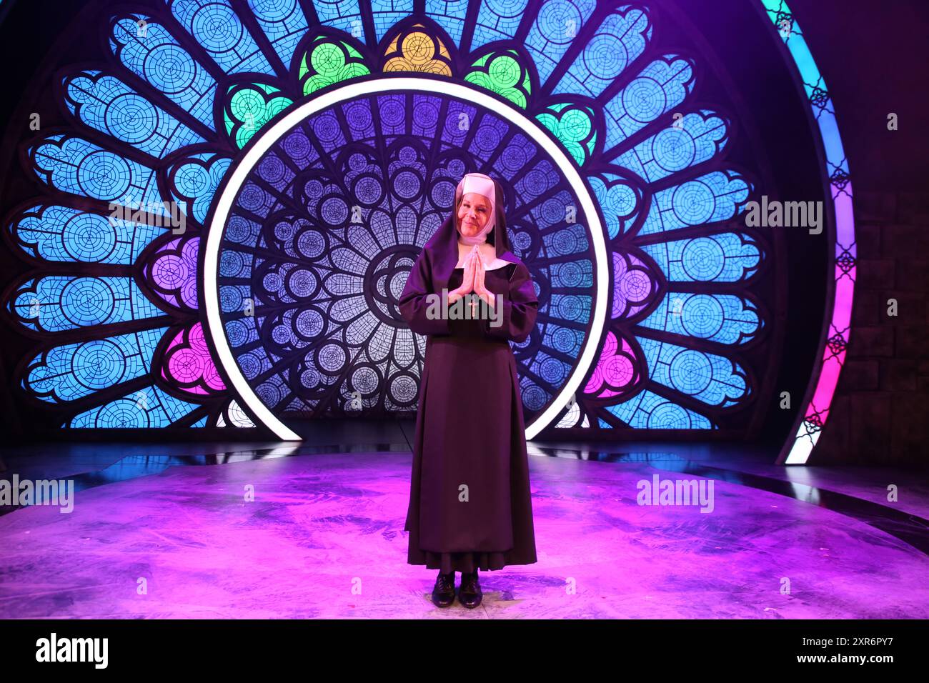 Rhonda burchmore hi-res stock photography and images - Alamy