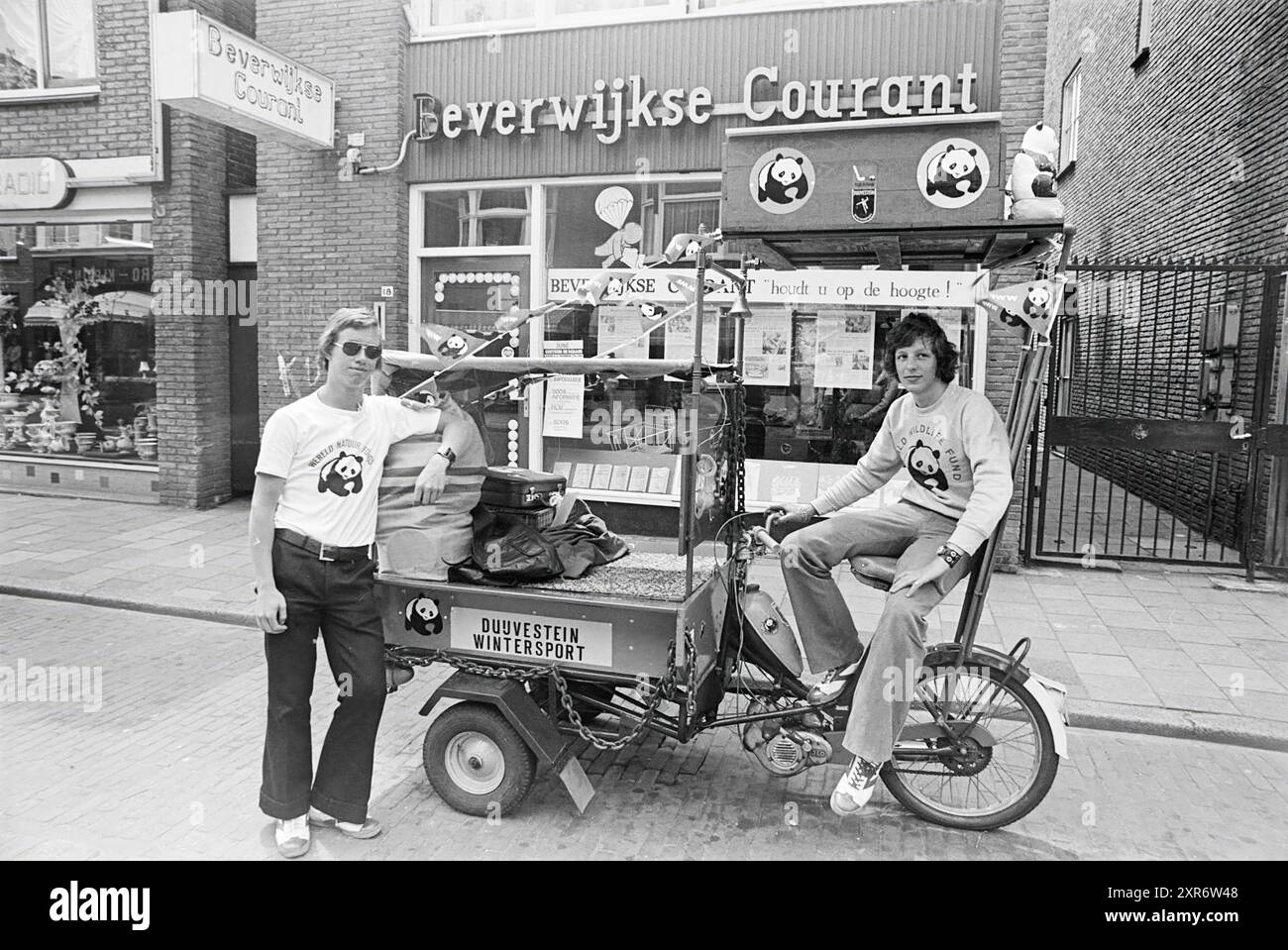 Boys from the World Wildlife Fund on cargo bike in Beverwijk, Cycling, cycle paths, cyclists ...