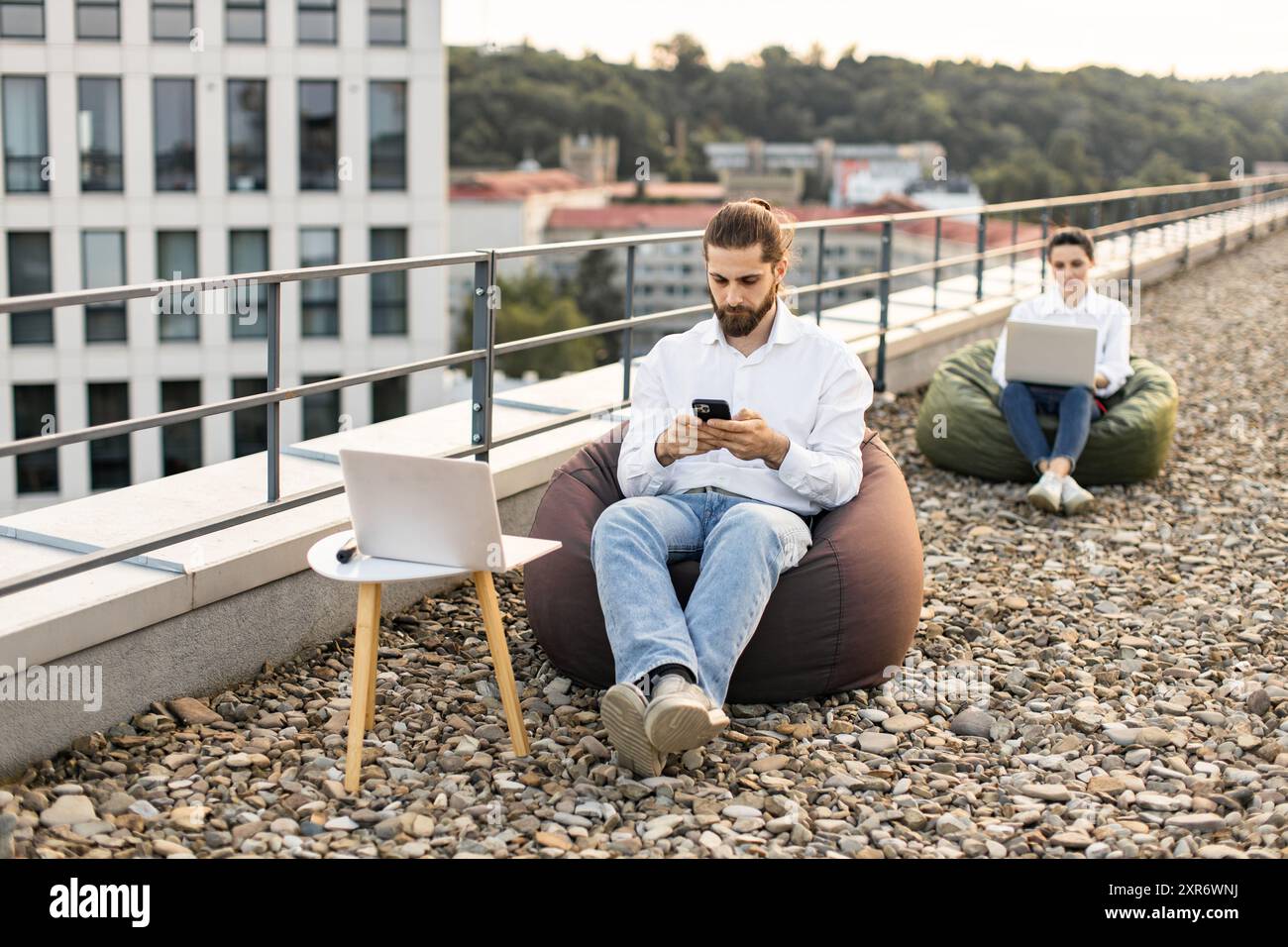 Team working remotely laptops hi-res stock photography and images - Alamy