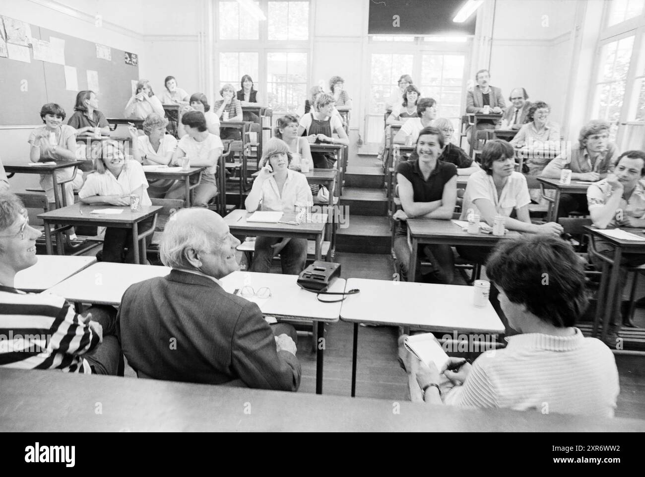 Den Uyl in Dordrecht and surroundings, Labor Party, PVDA, Dordrecht, 20 ...