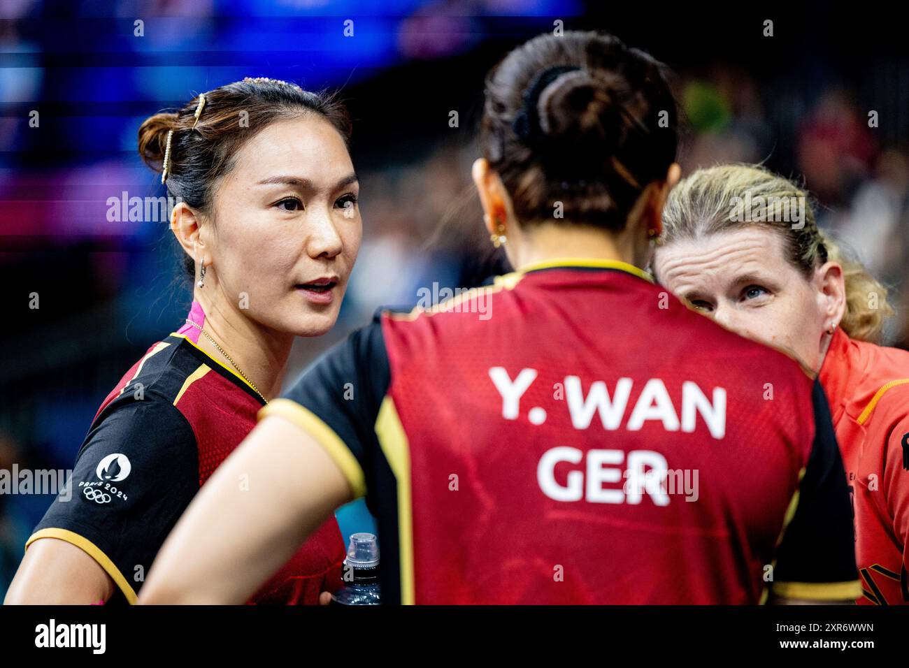 SHAN Xiaona, WAN Yuan (GER) mit Bundestrainerin Tamara Boros FRA, Olympische Spiele Paris 2024 ...
