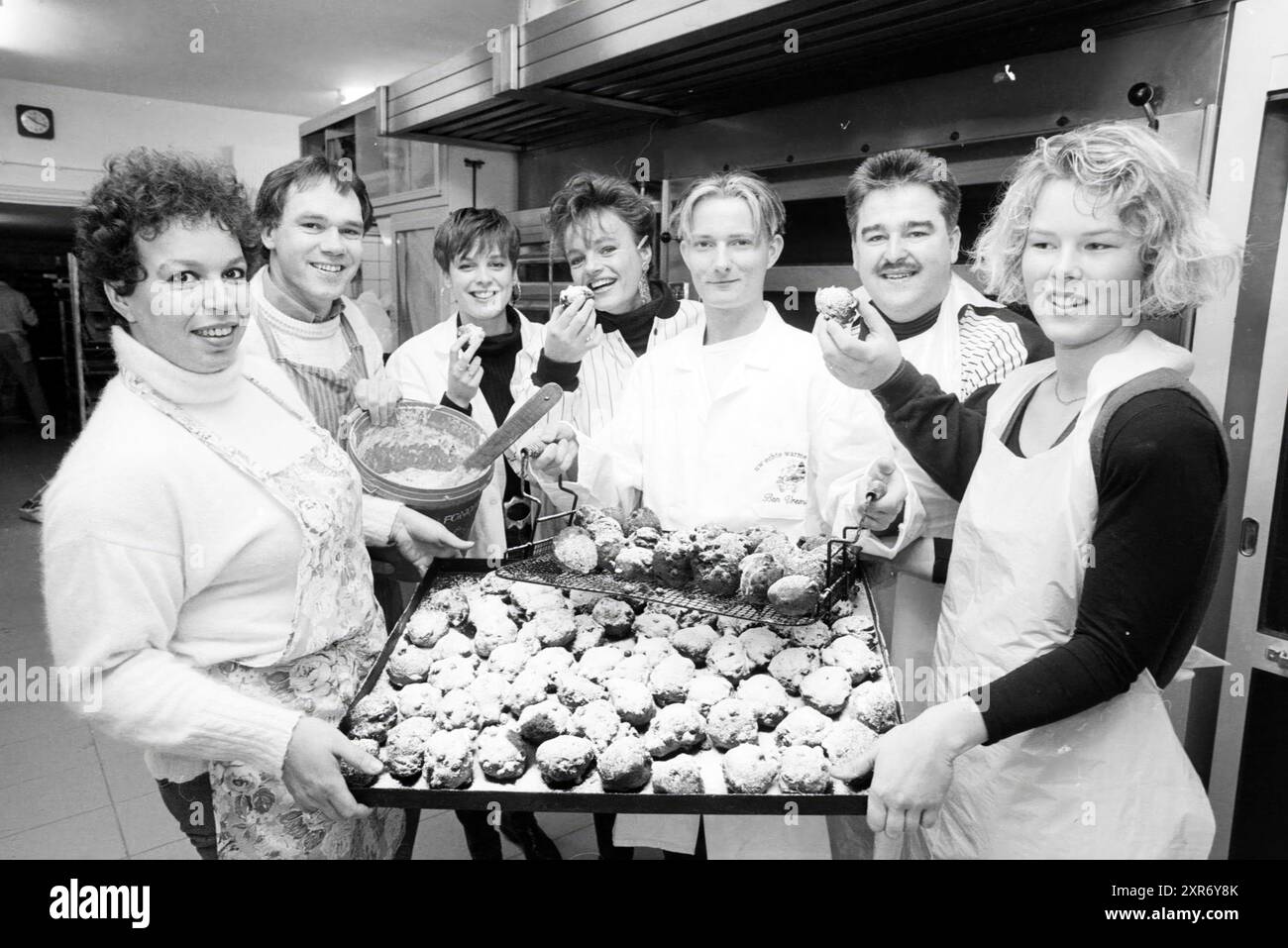 Oliebollenactie, Terrasvogels, softball, 26-12-1993, Whizgle Dutch News ...