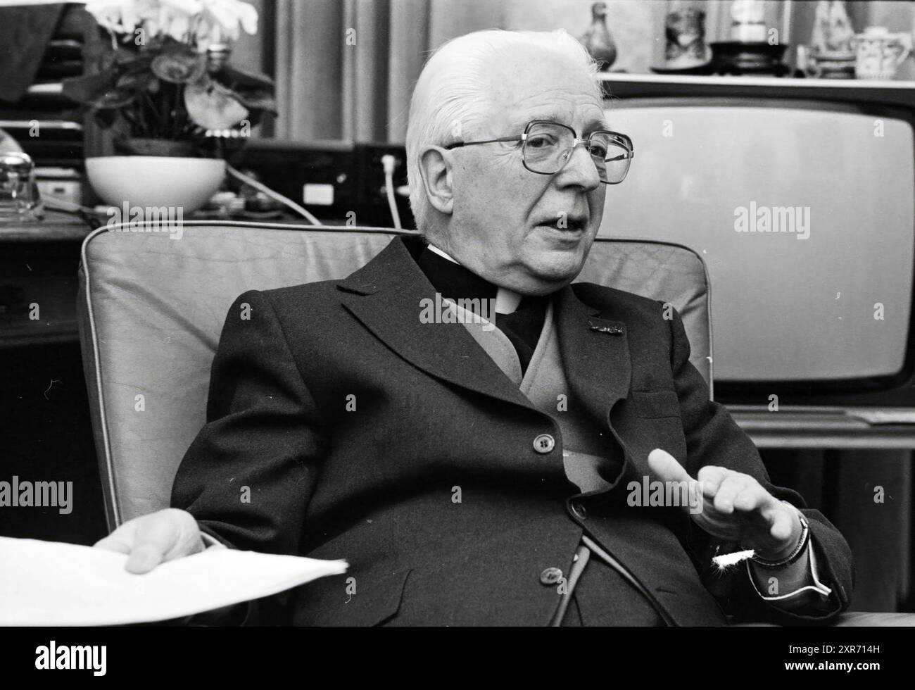 Bishop zwartkruis mr roos diocese hi-res stock photography and images ...