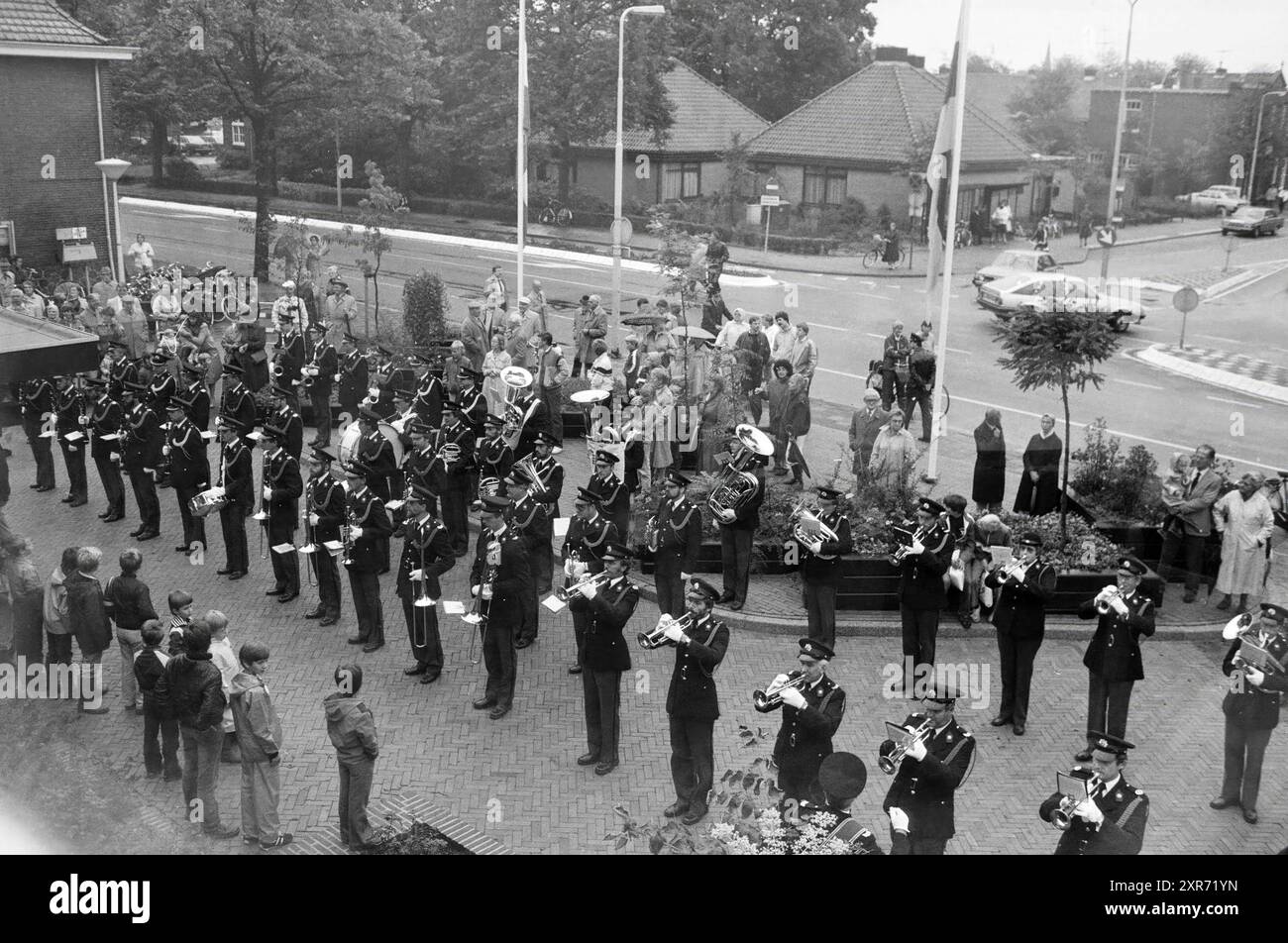 Lisse town hall hi-res stock photography and images - Alamy