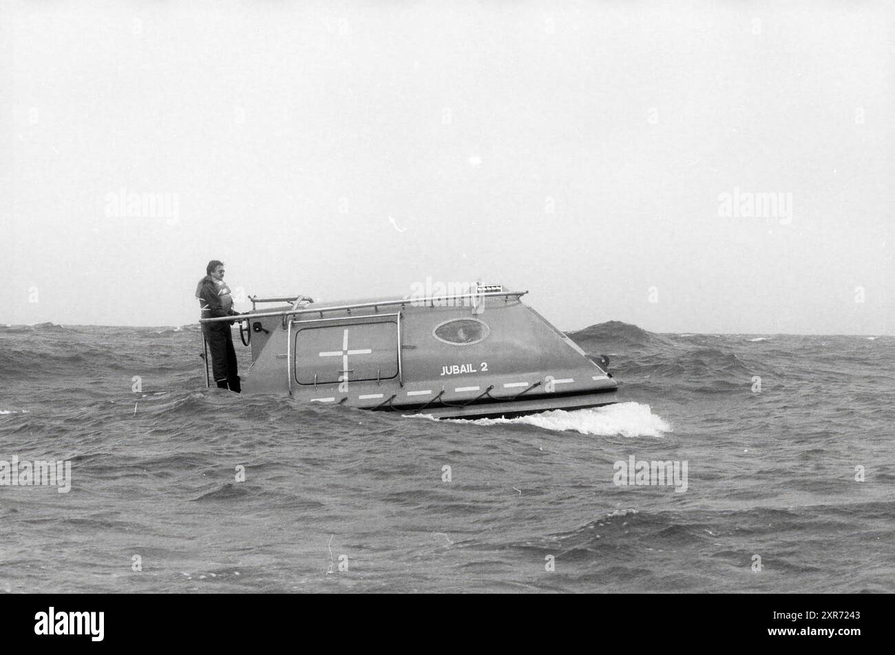 New lifeboat with outside wheelhouse, Mulder and Rijke, 30-08-1984 ...