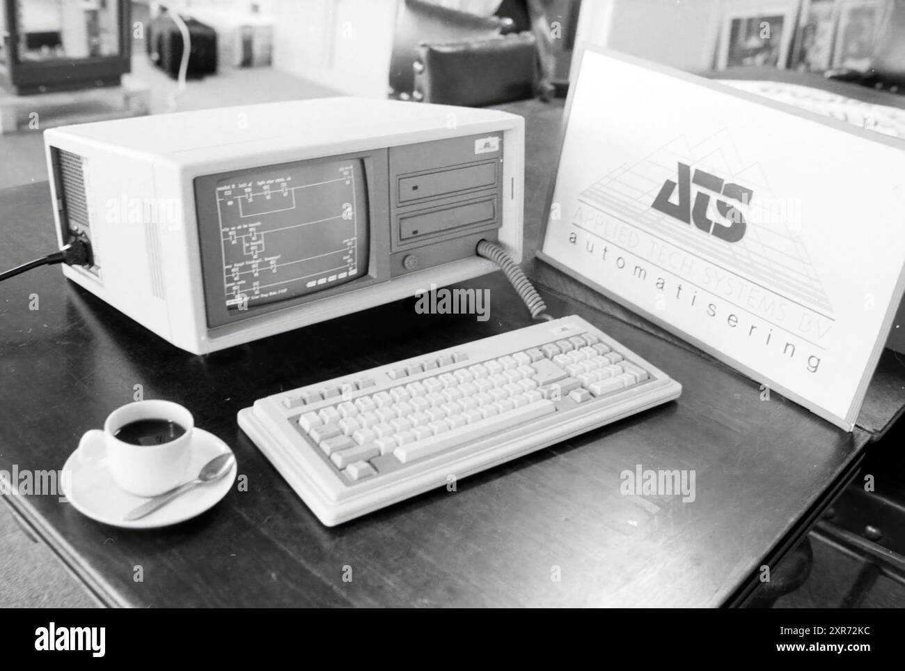 Compact computer applied tech systems, Computers, 27-04-1988, Whizgle ...