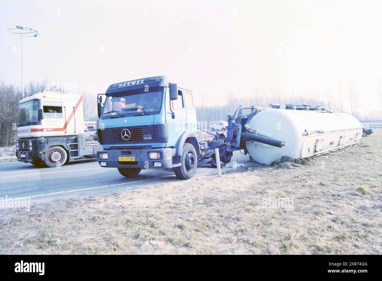 Fallen tanker near Velsertunnel, Beverwijk, Rijksweg A22, The ...