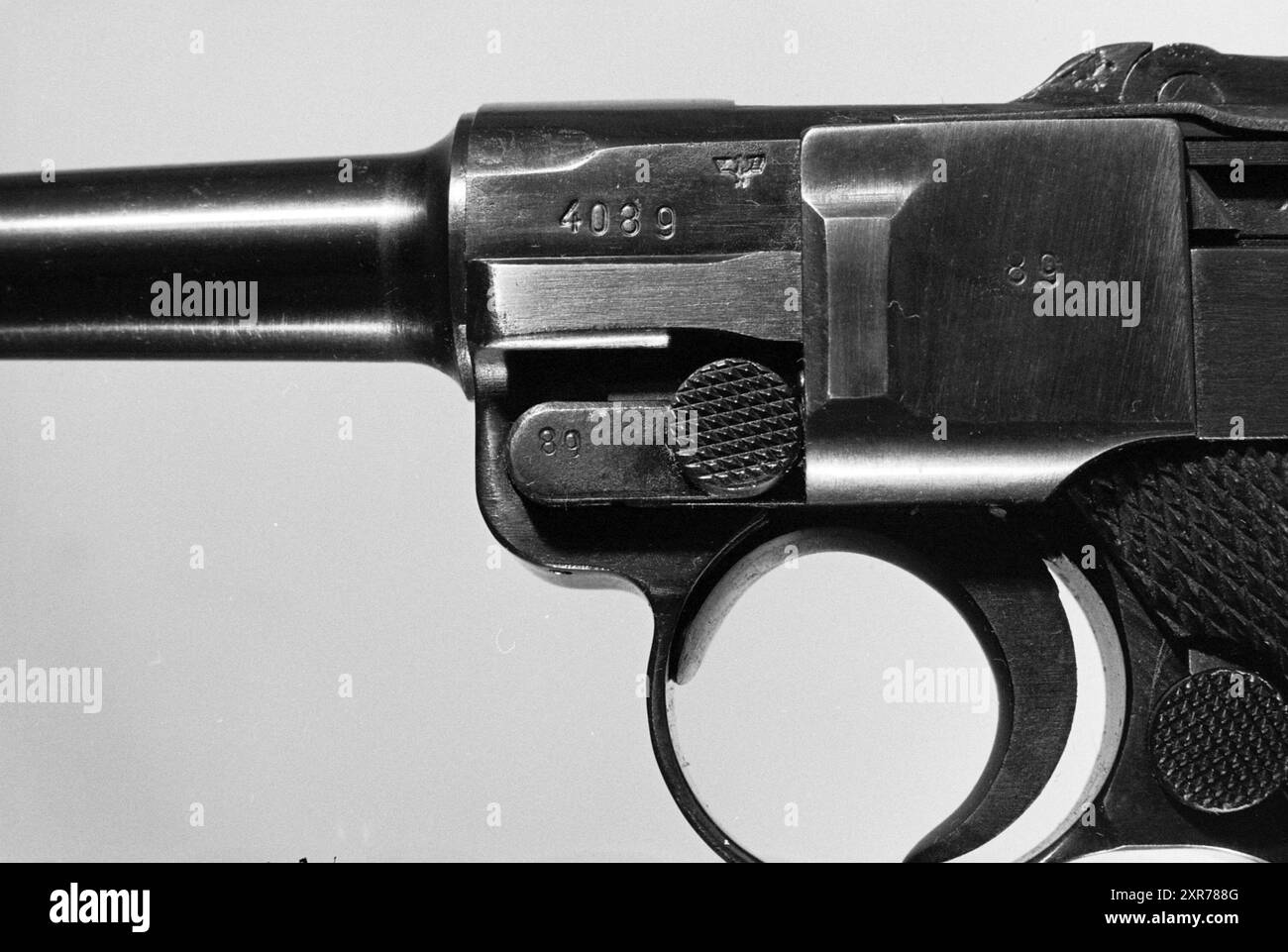 Detail pistol of Mr. Luger, Ammunition, 02-03-1979, Whizgle Dutch News ...