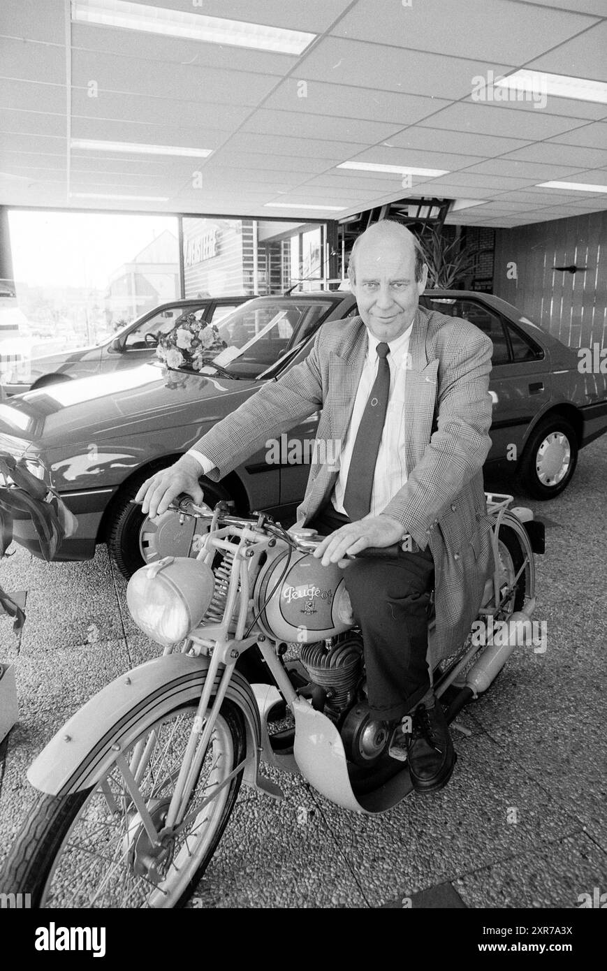 Mr versteegen peugeot engine hi-res stock photography and images - Alamy