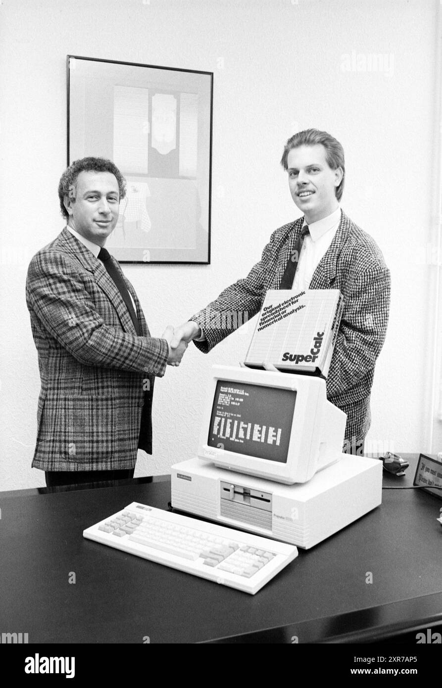 Award ceremony computer 'system', Computers, 24-11-1986, Whizgle Dutch ...