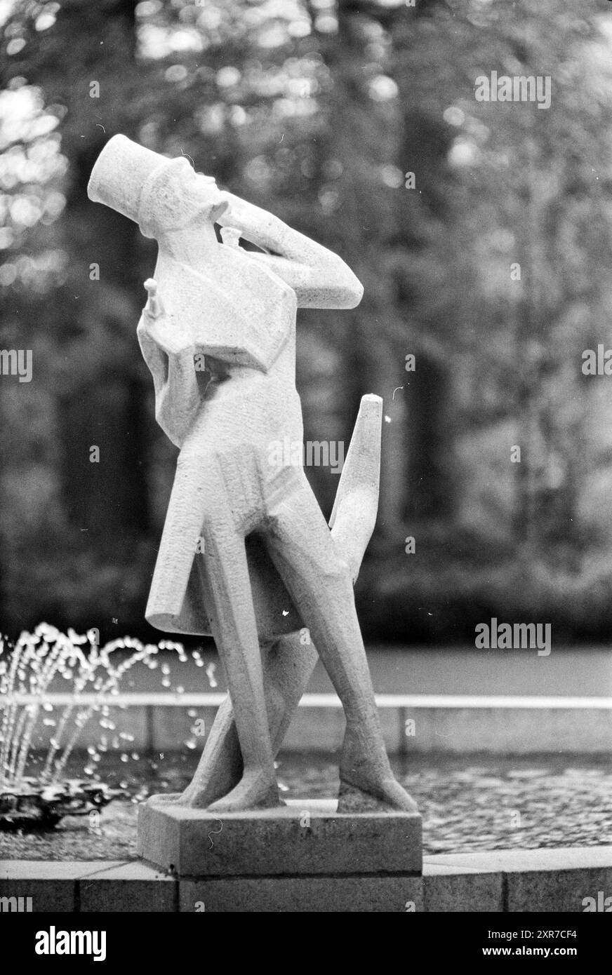 Figure van der hoogen hi-res stock photography and images - Alamy