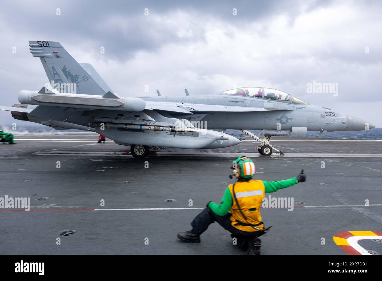 240806-N-JR318-1168 ATLANTIC OCEAN (Aug. 6, 2024) An E/A-18G Growler ...