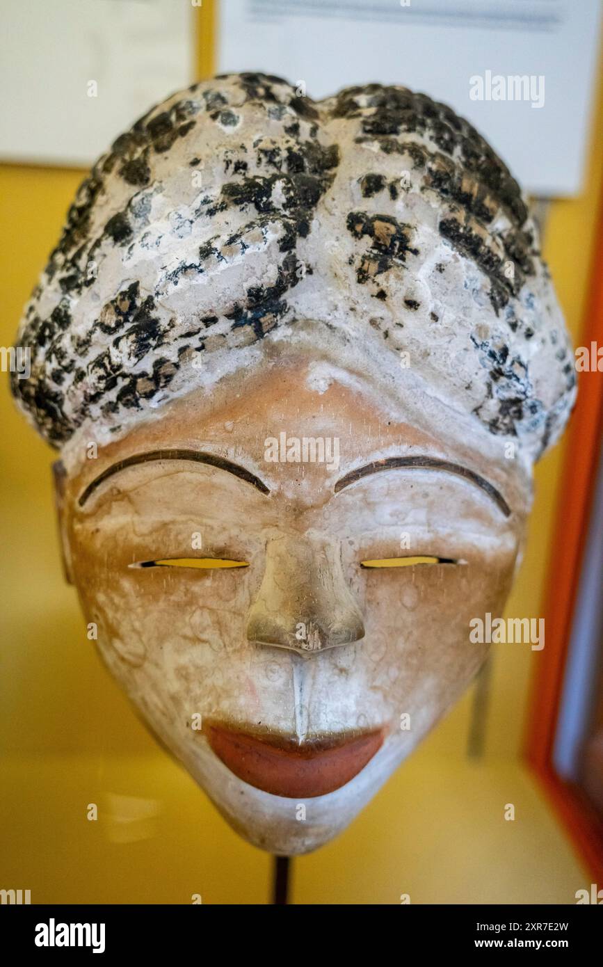 Spectral mask hi-res stock photography and images - Alamy