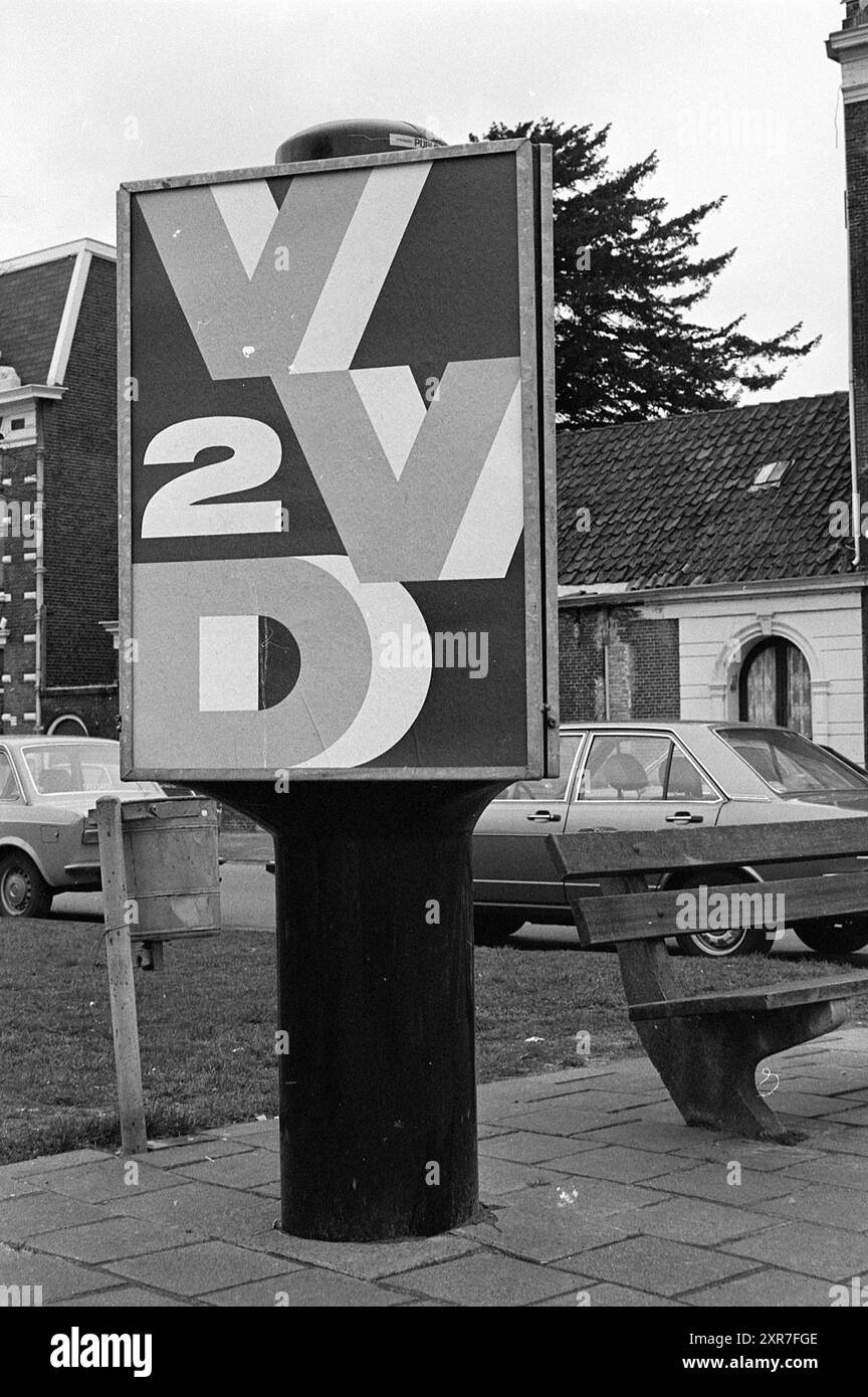 Destroyed election signs, signs, vandalism, 22-03-1978, Whizgle Dutch ...