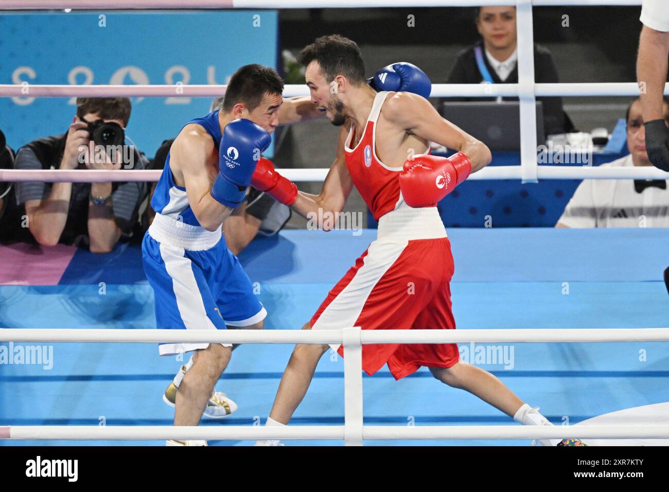 Paris, France. 08th Aug, 2024. Billal Bennama (FRA) vs Hasanboy ...
