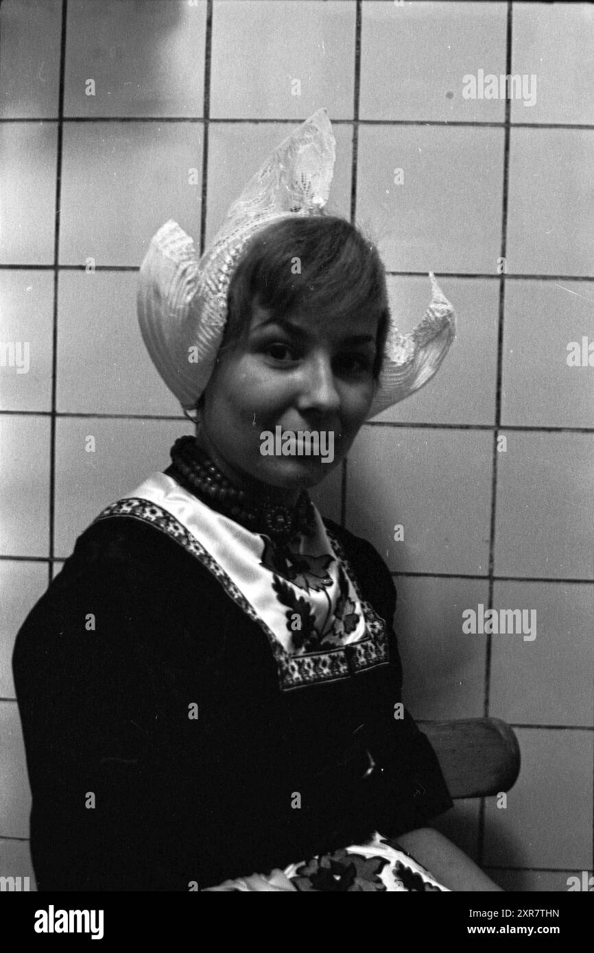 Girl volendam costume hi-res stock photography and images - Alamy