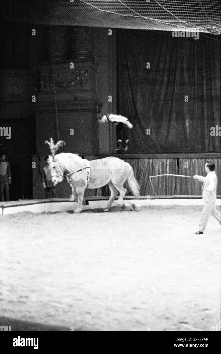 Circus Althoff, Circus, 28-12-1962, Whizgle Dutch News: Historic Images ...