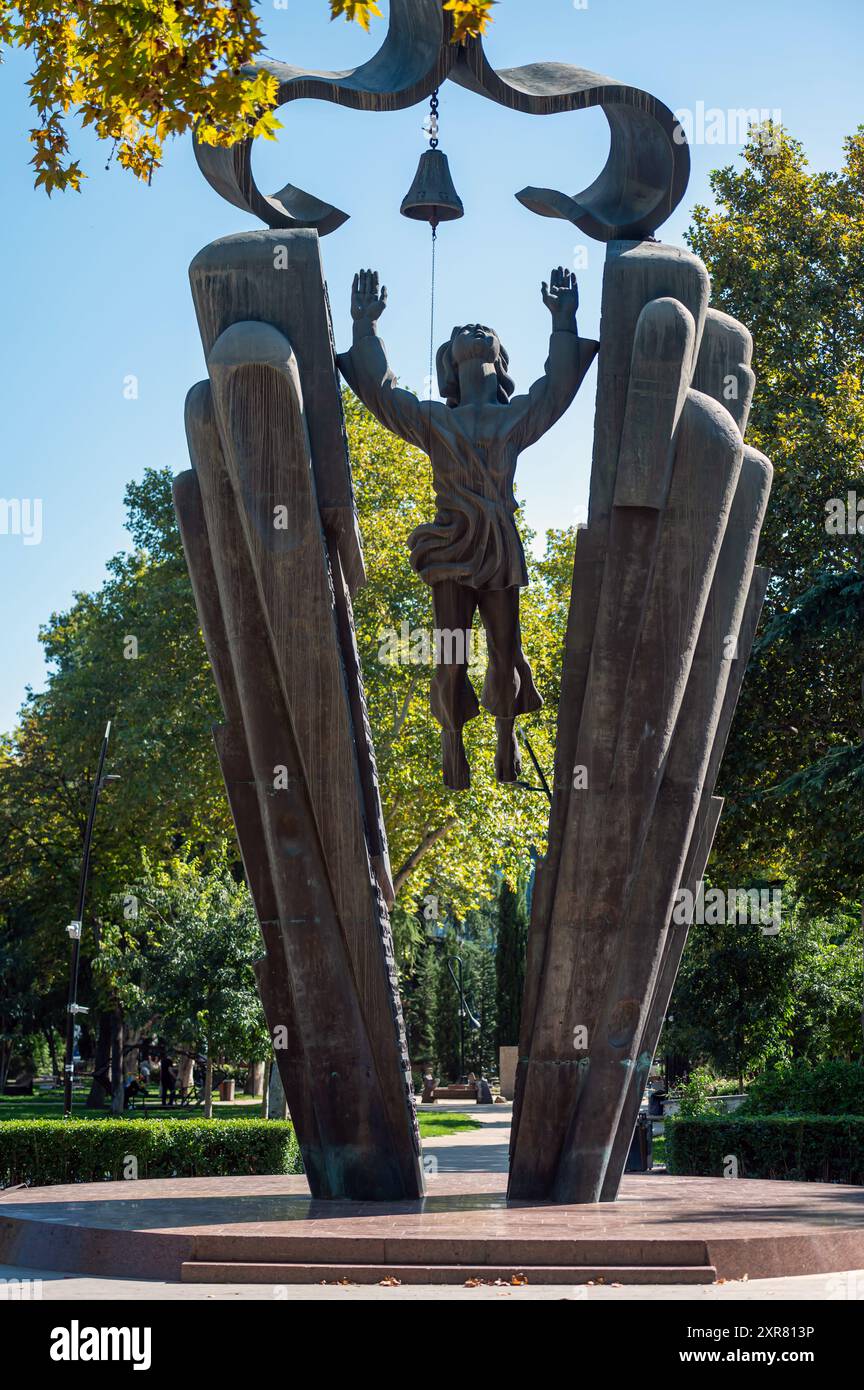 Deda ena statue hi-res stock photography and images - Alamy