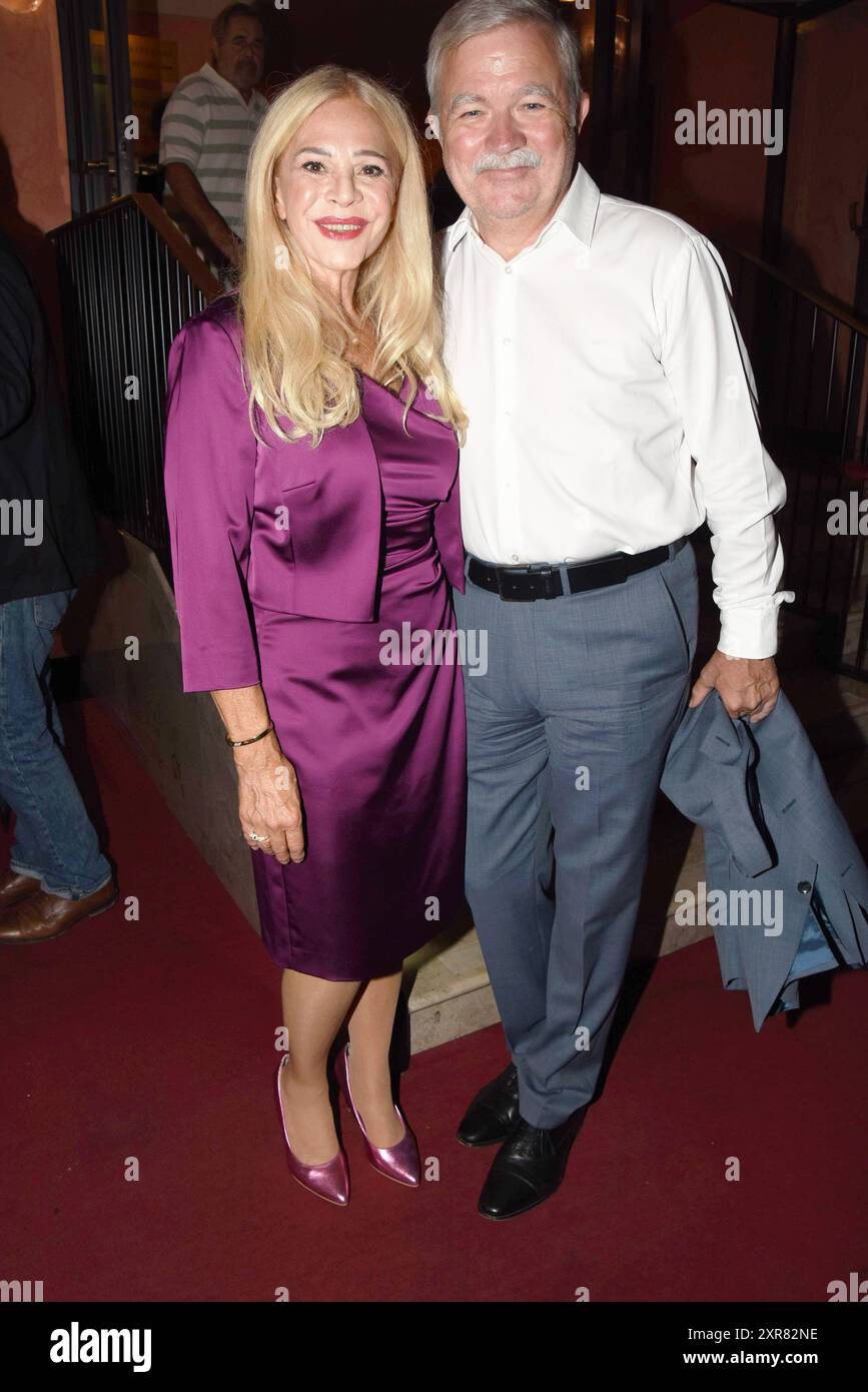 Julia Kent Schauspielerin Alexander Ollig Produzent Muenchen 08.08.2024 ...