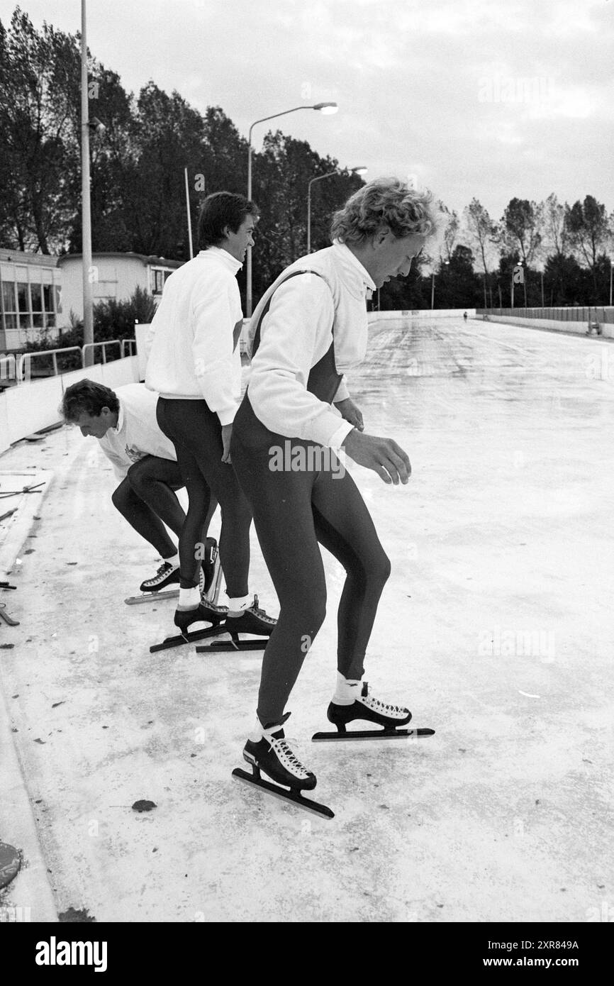 Core team skating hi-res stock photography and images - Alamy