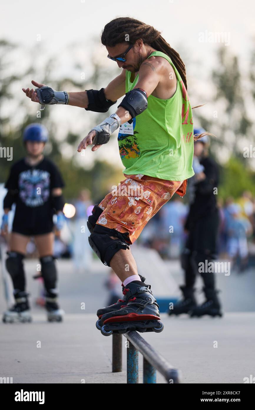 Aggressive inline skates hi-res stock photography and images - Alamy