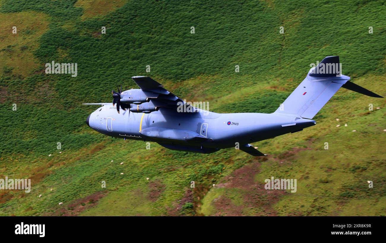 Raf a400 hi-res stock photography and images - Alamy