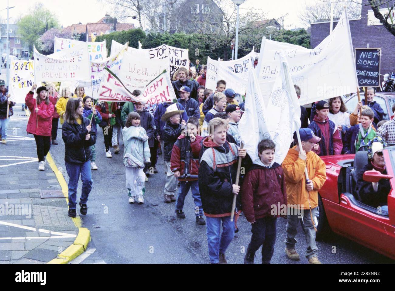 Swimming pool conservation demonstration, 04-04-1997, Whizgle Dutch ...