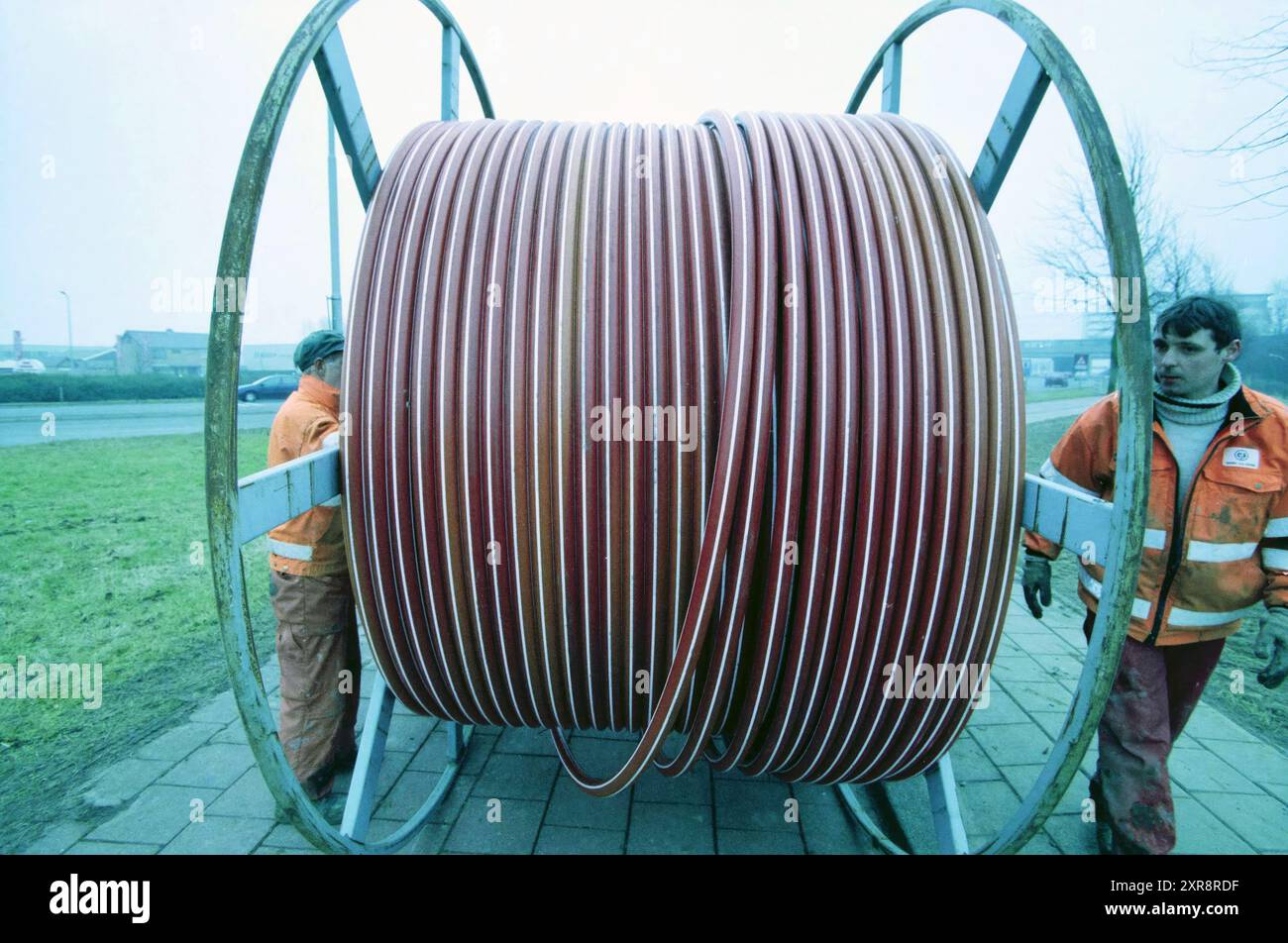 Fiber optic cable kruisweg hi-res stock photography and images - Alamy