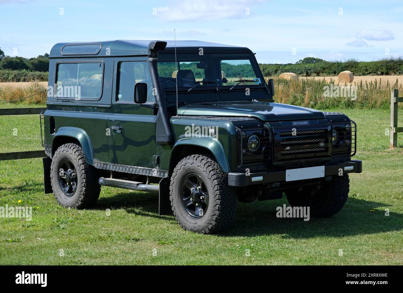 Land Rover Defender 2013 Model