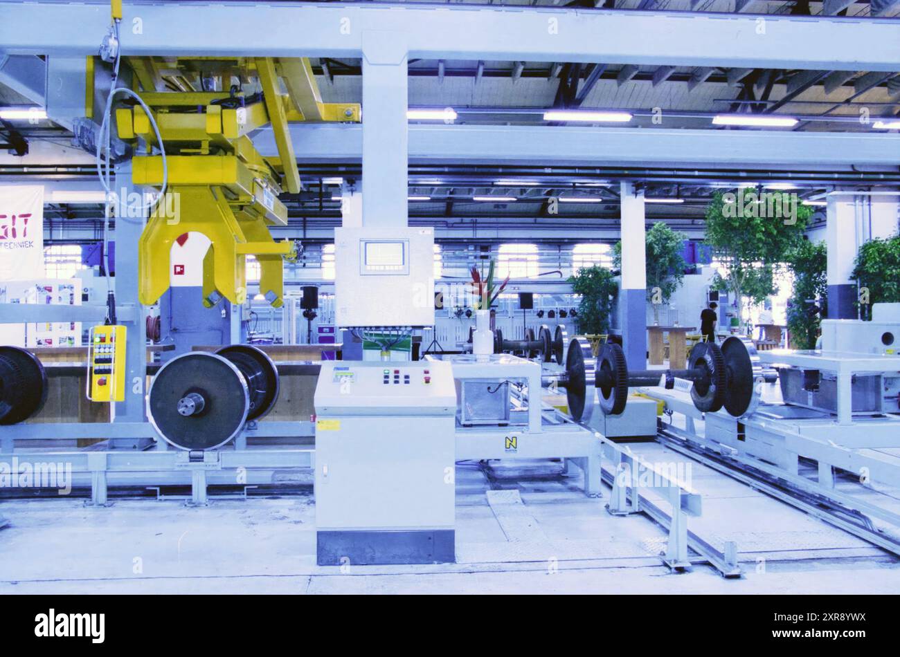 Machine factory. Lathes for train wheels and axles, 04-09-2003, Whizgle ...