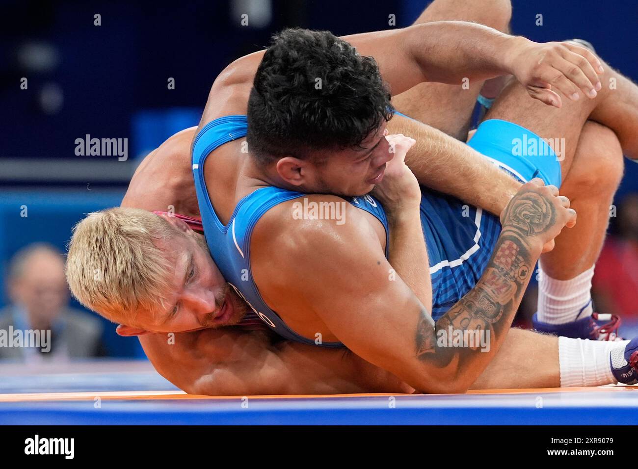 Kyle Douglas Dake, of the United States, and Venezuela's Anthony José ...