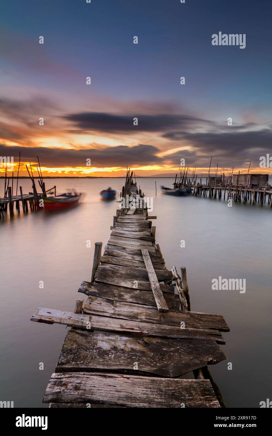 Stilt bridge hi-res stock photography and images - Alamy