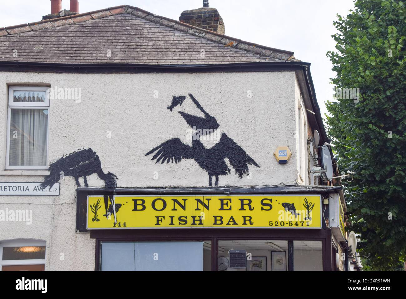 Wildlife themed art hi-res stock photography and images - Alamy