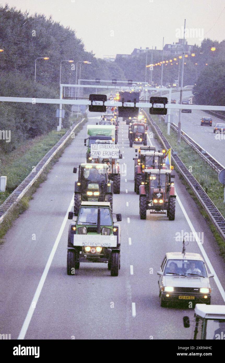 Dutch tractors highway hi-res stock photography and images - Alamy