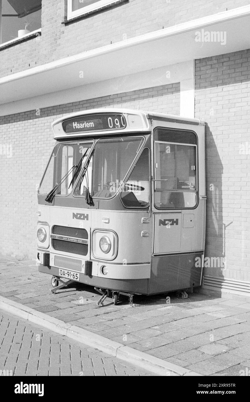 Bus depot nzh hi-res stock photography and images - Alamy