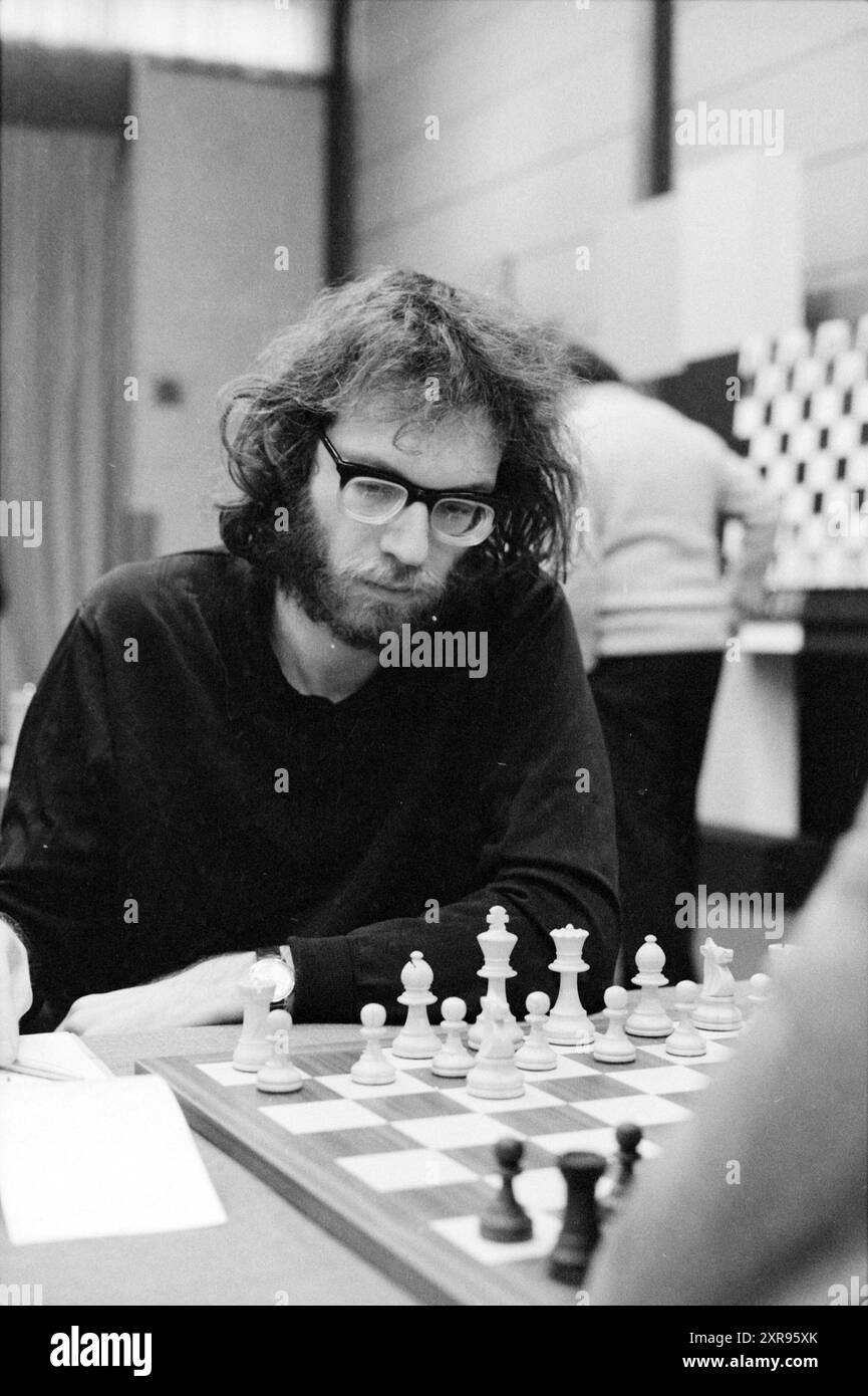 Portraits of grandmasters Wijk aan zee, Blast Furnace Chess Tournament ...