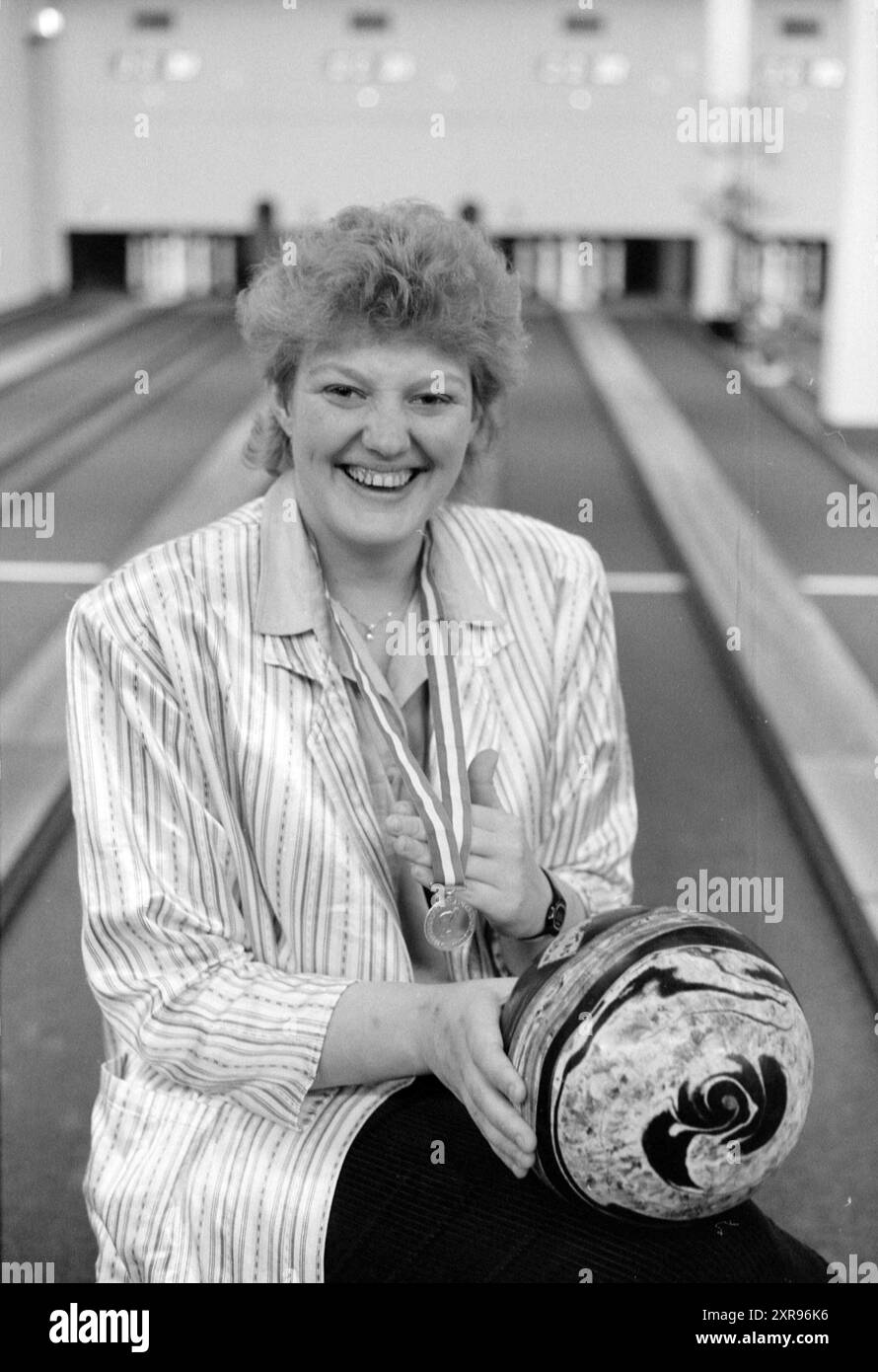 Skittles champion ingrid van es hi-res stock photography and images - Alamy
