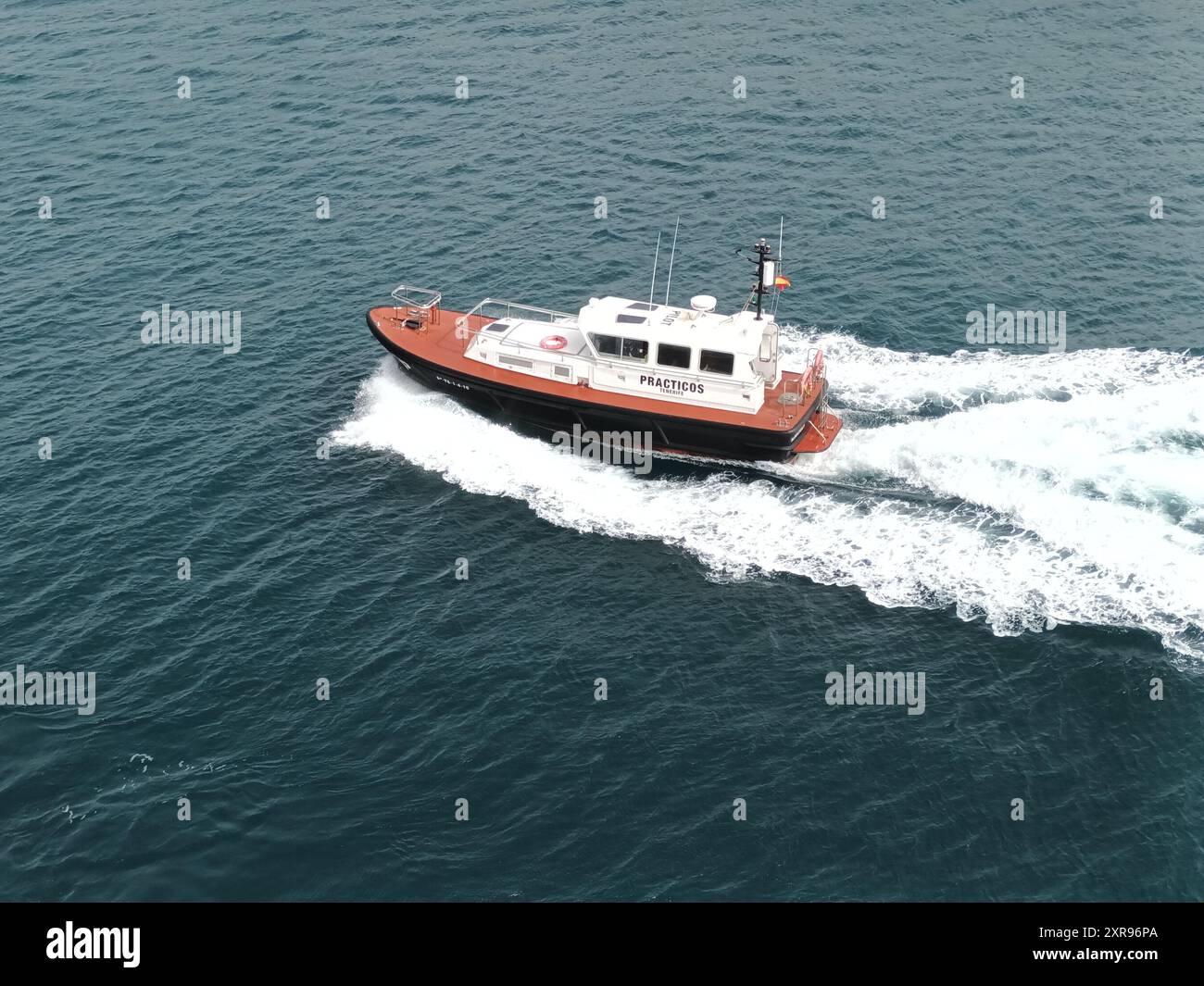 Harbor pilot hi-res stock photography and images - Alamy