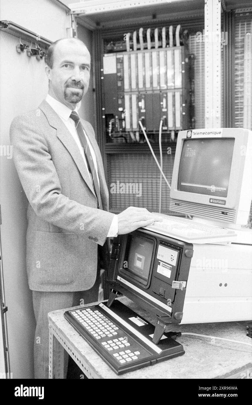 Mr van raay hi-res stock photography and images - Alamy