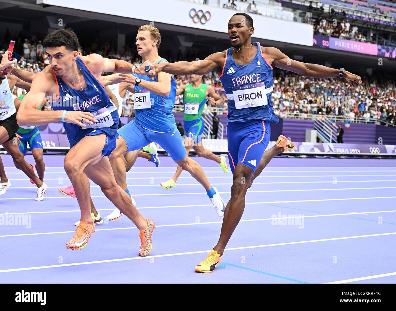 Paris, France. 9th Aug, 2024. Gilles Biron (R) and Teo Andant of team ...