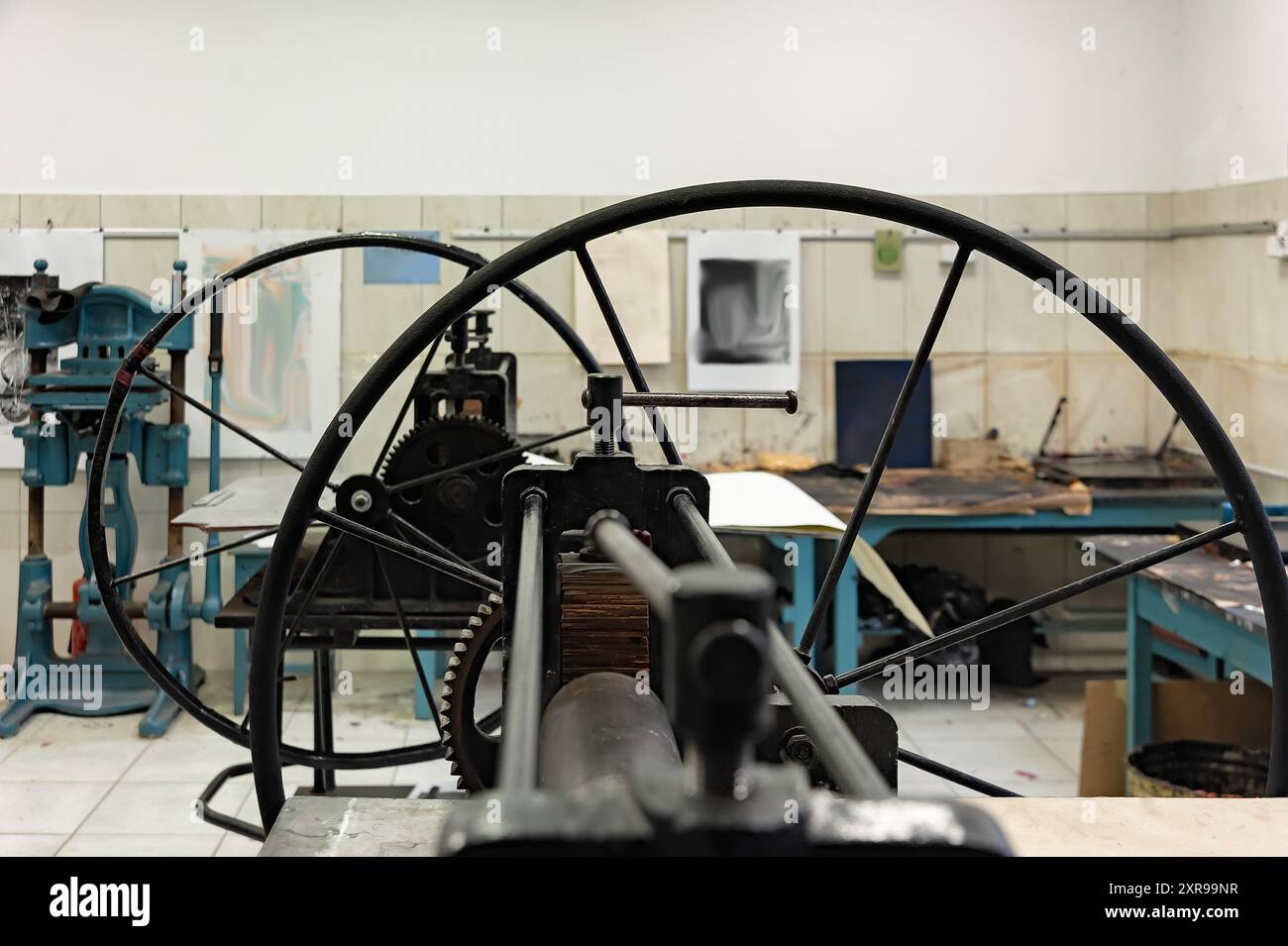 Printmaking machine hi-res stock photography and images - Alamy