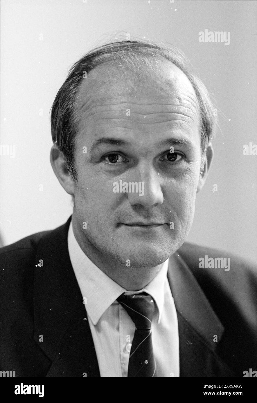 Commissioner hendriks police velsen hi-res stock photography and images ...
