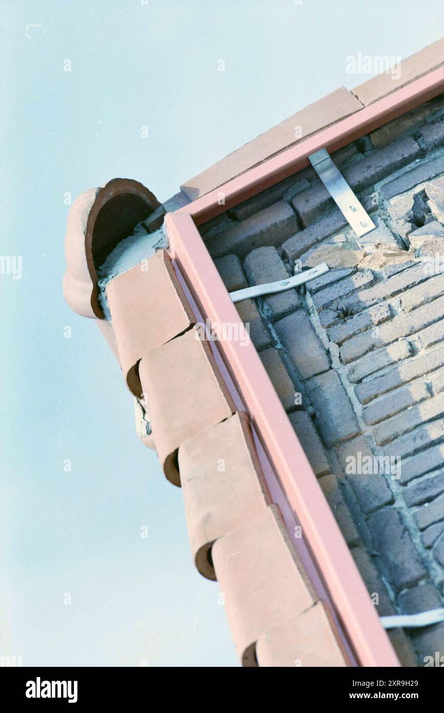 Swift roof tile hi-res stock photography and images - Alamy