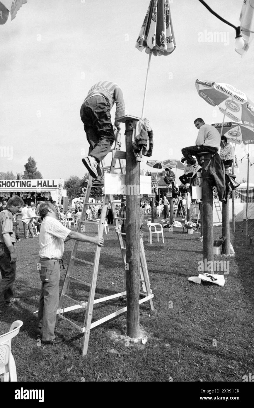 Pole sitting competition, 17-09-1989, Whizgle Dutch News: Historic ...