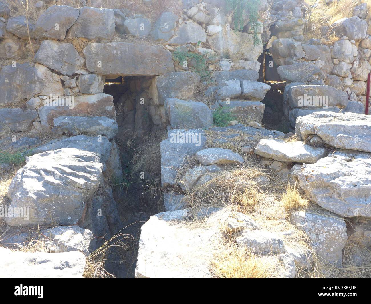 Tyrintha, Ancient Copper age citadels in Argolis, Peloponese, Greece ...