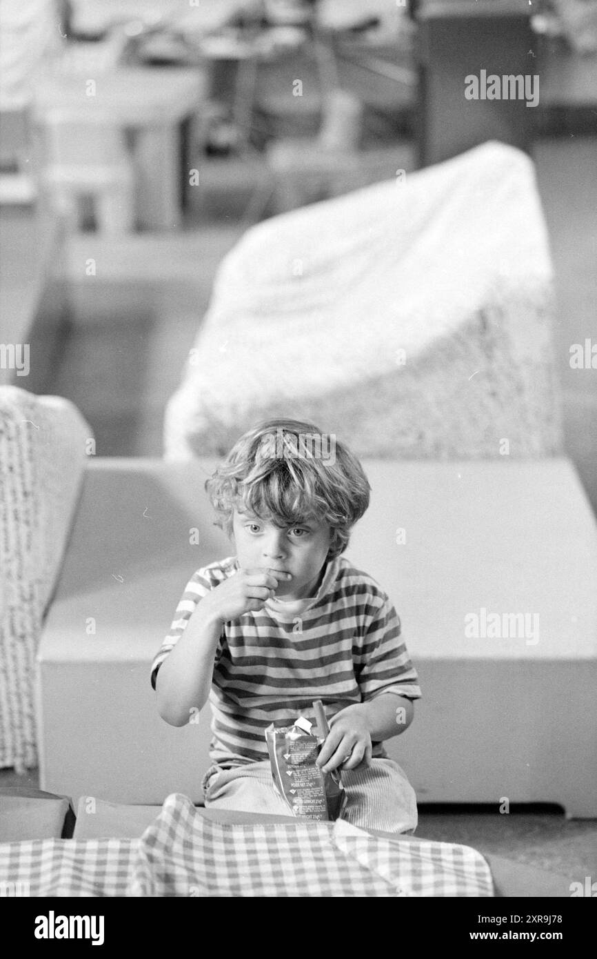 Childcare bengel hi-res stock photography and images - Alamy