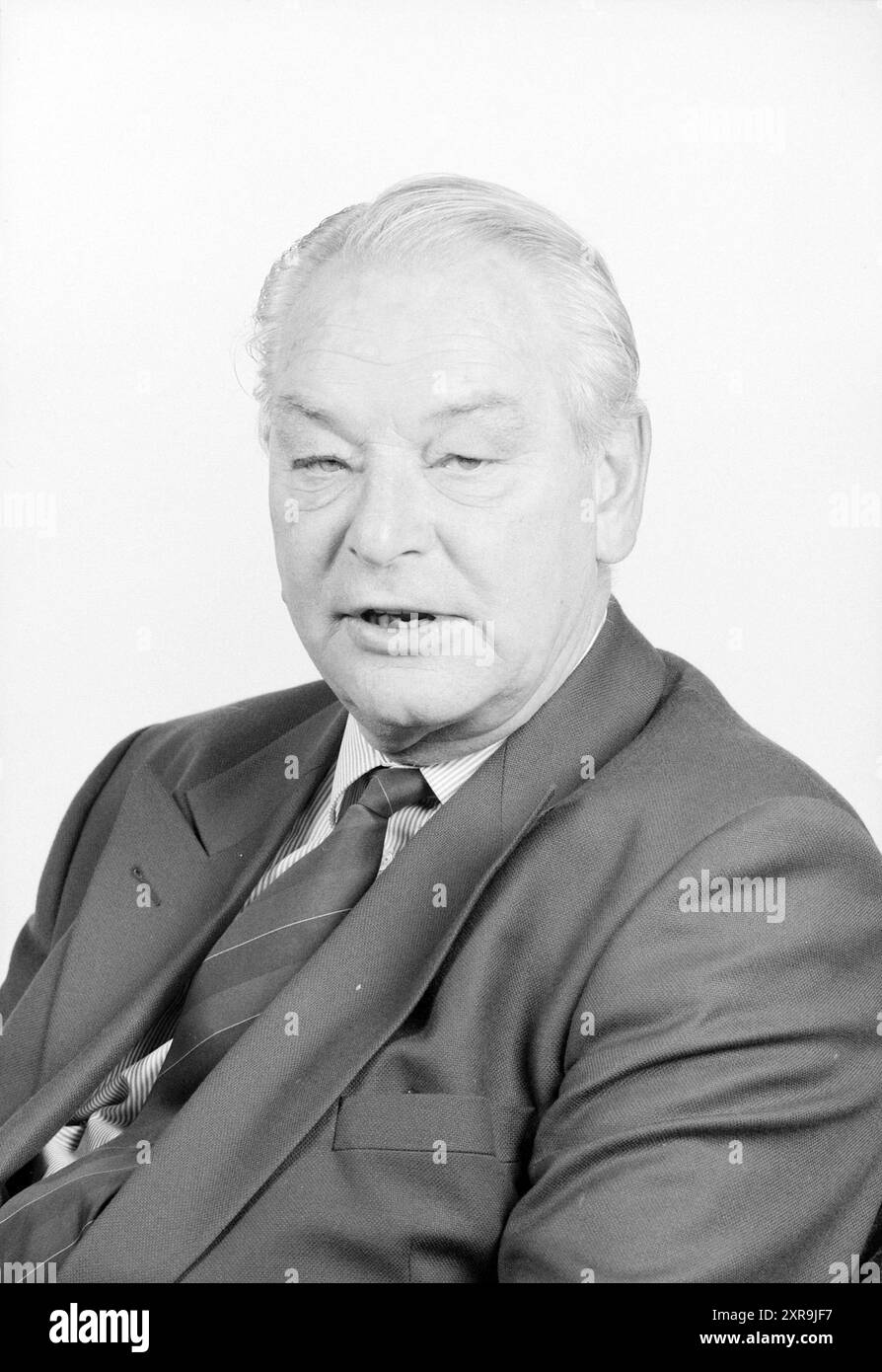 Mr nelis hi-res stock photography and images - Alamy