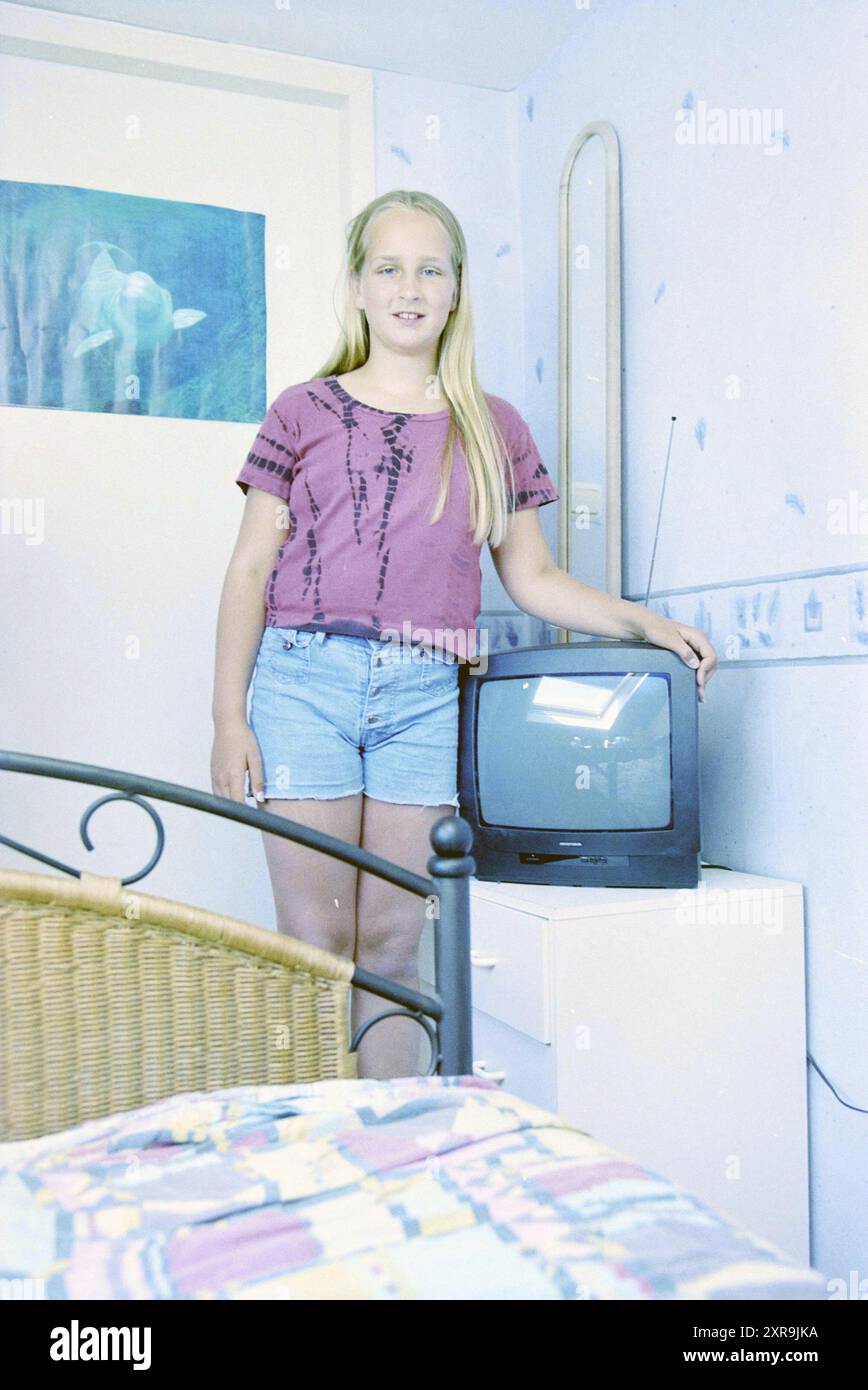 Tessa steneker hi-res stock photography and images - Alamy
